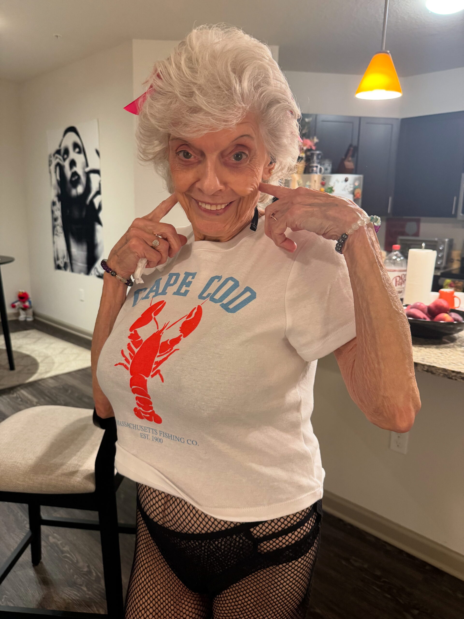 Linda Hope - Welcome To Jizz Talking!